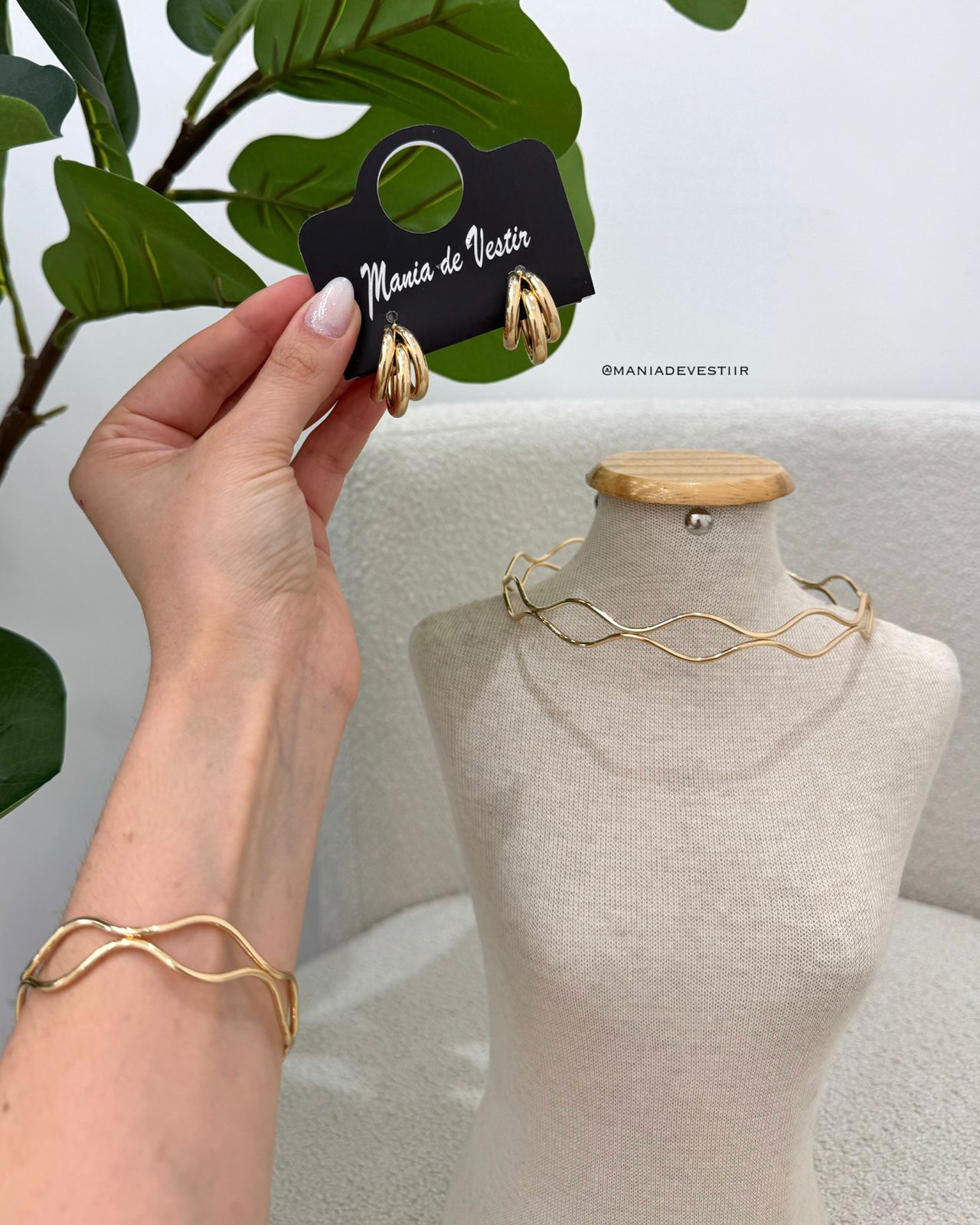 Trio Colar Pulseira e Brinco Mania Essenza 118073 – Mania de Vestir